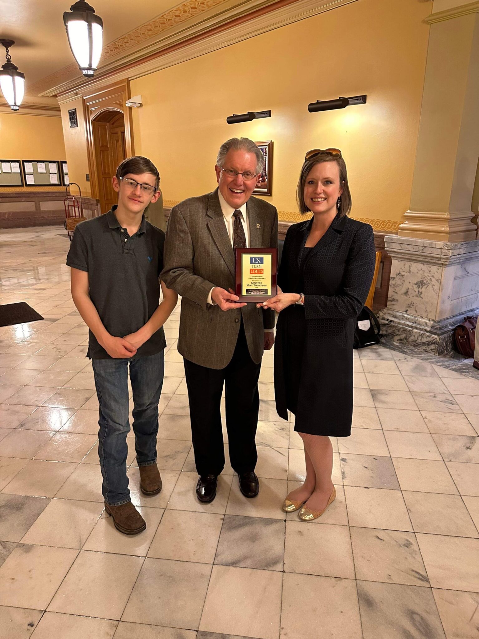 Senator Mike Thompson Receives Plaque for Signing U.S. Term Limits ...