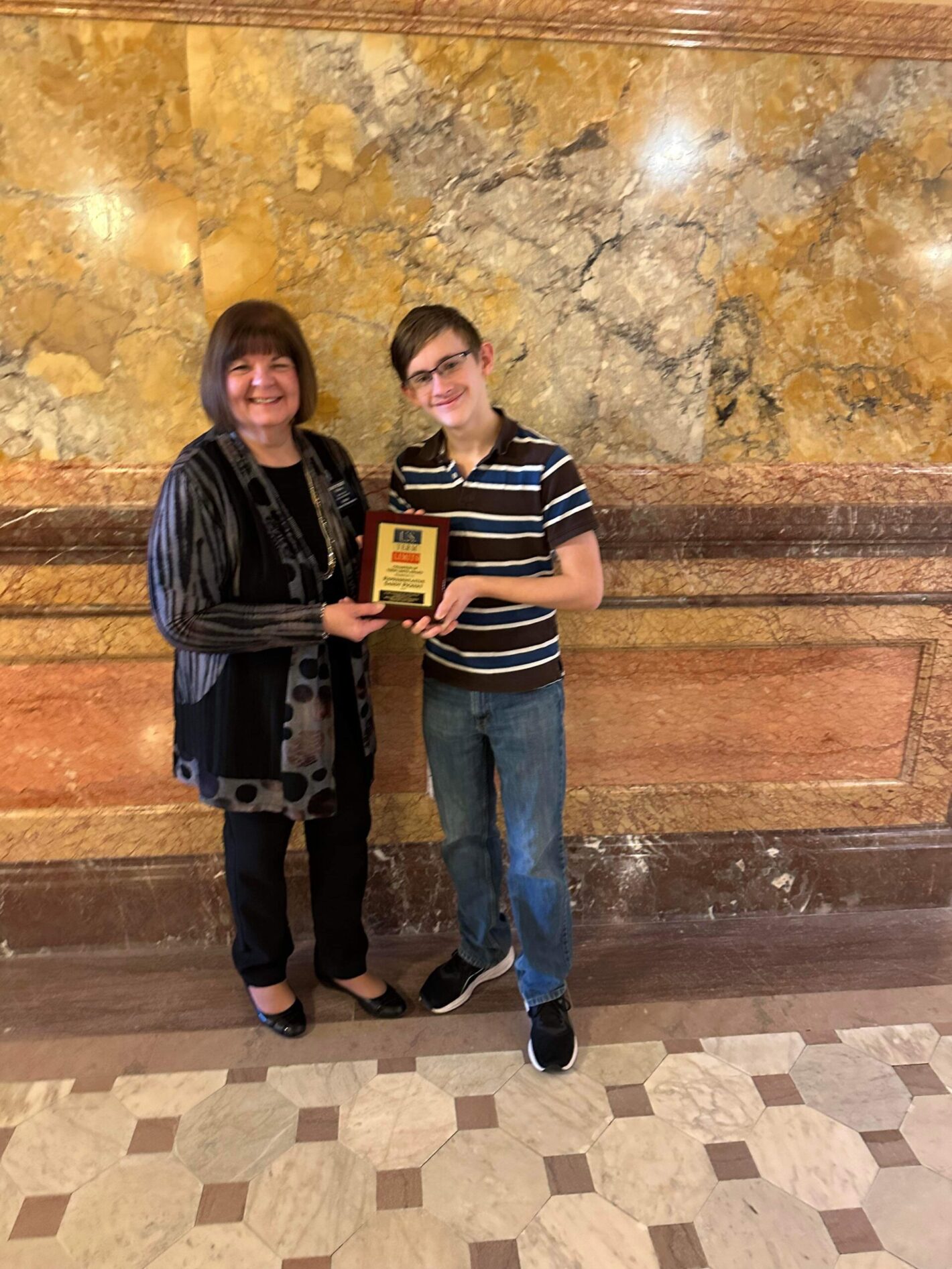 Rep. Sandy Pickert Receives Plaque for Signing U.S. Term Limits Pledge ...